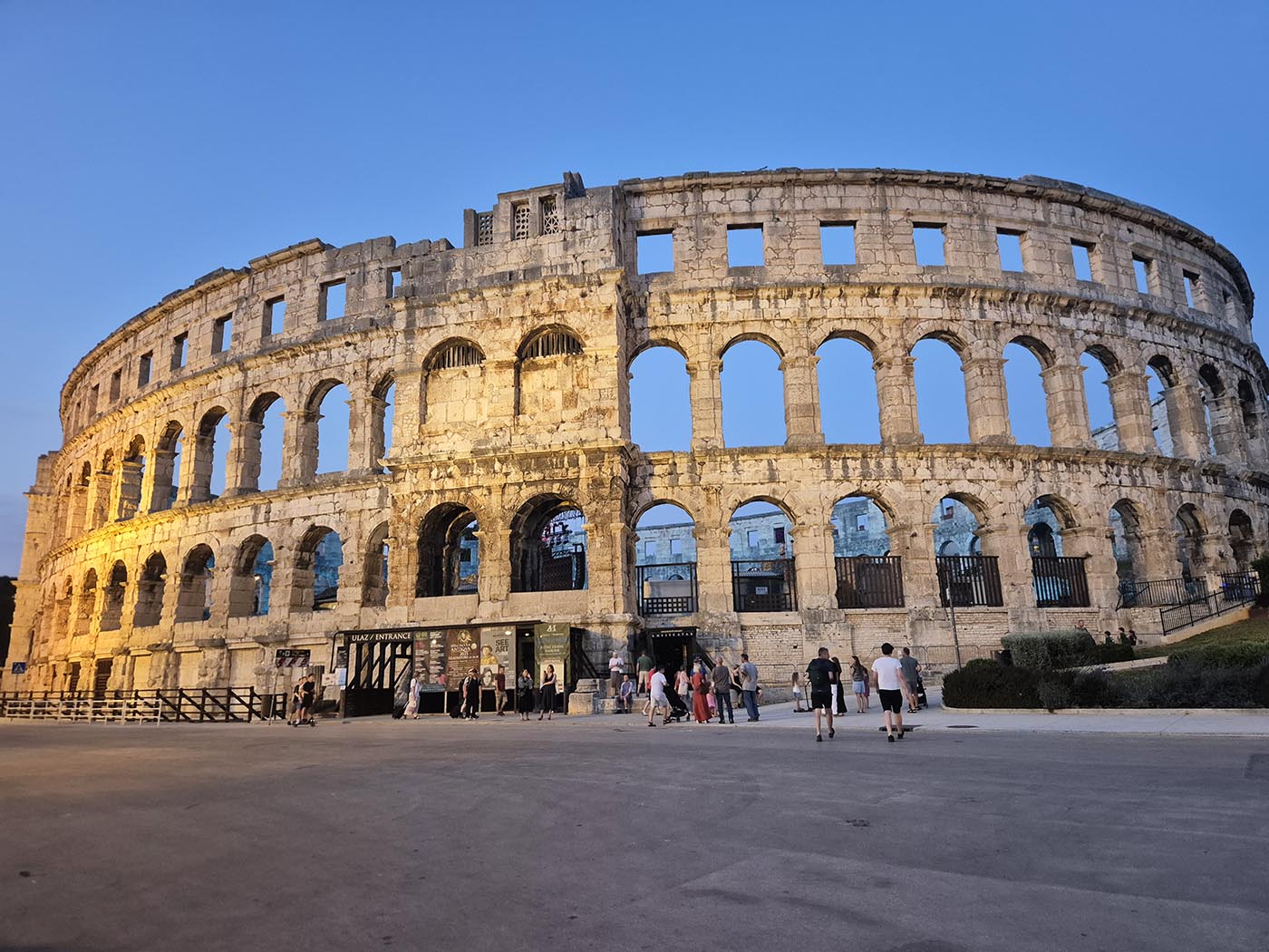 Wat te doen in Pula: bezienswaardigheden & tips - Liefde voor Reizen